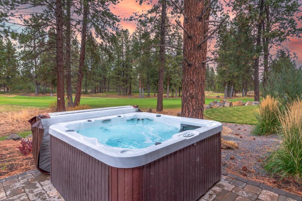 Pine Post Lodge, Bend (updated prices 2024)