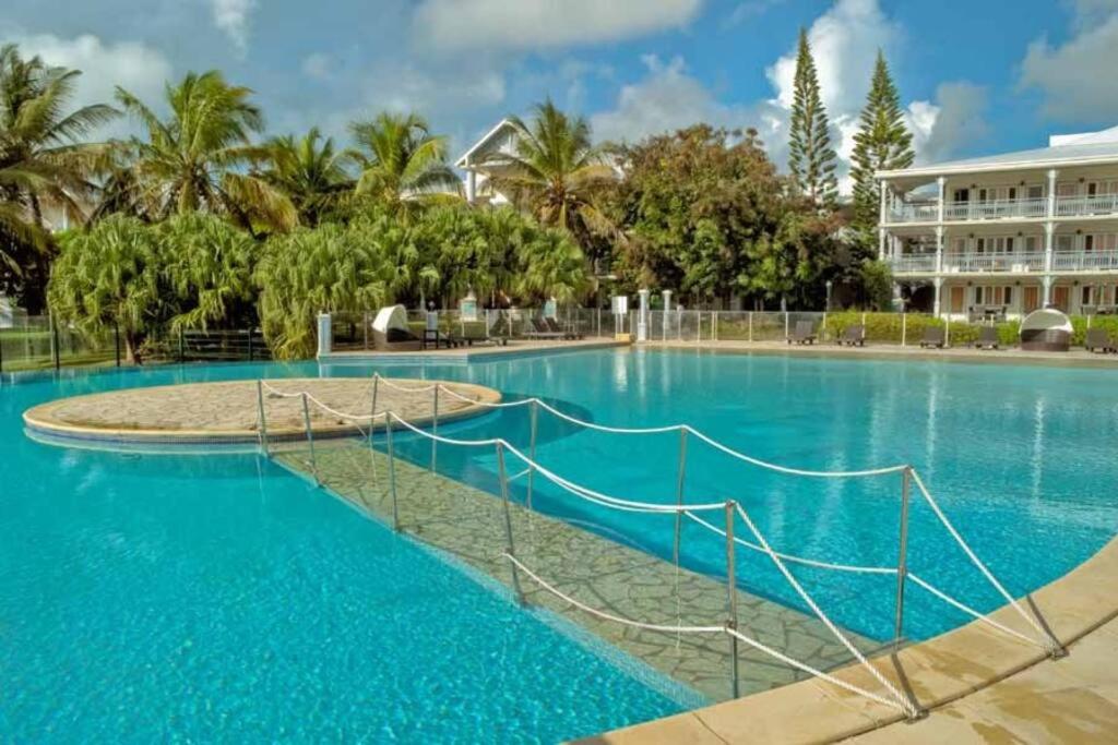 Appartement De Standing, 42m2 Face à La Piscine - Famille De 4 Personnes - Guadeloupe