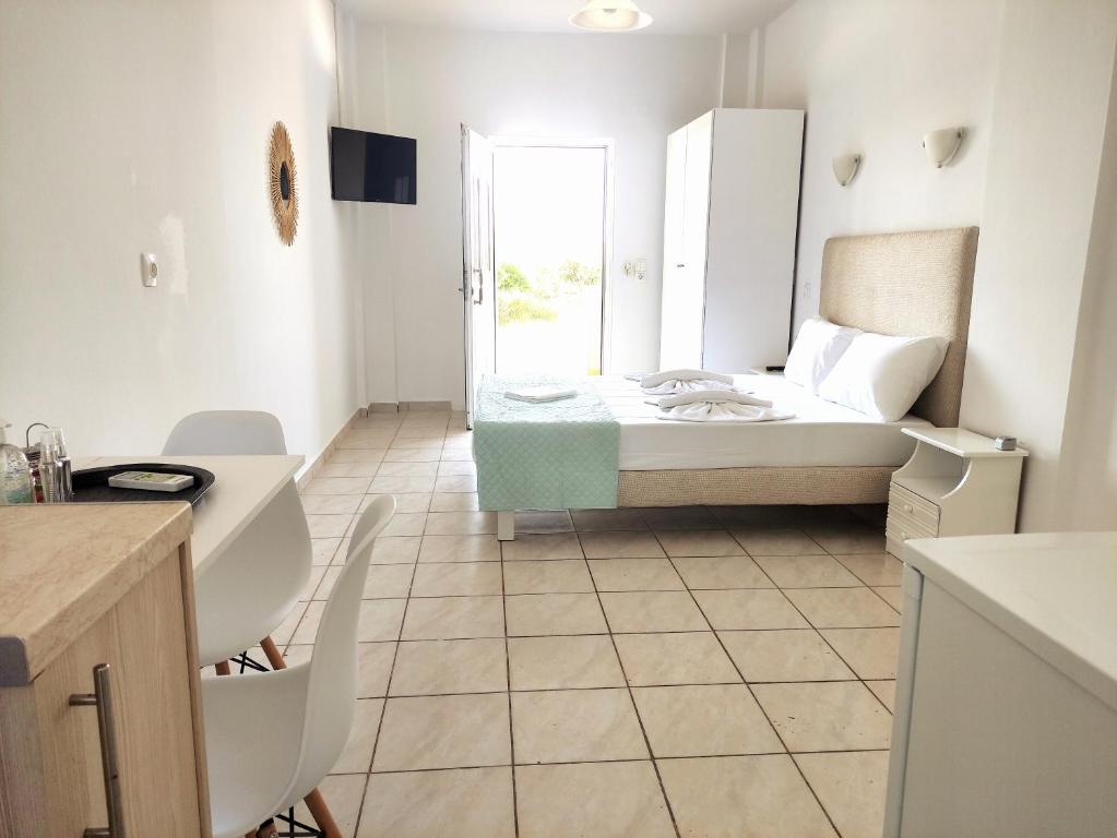 #1 Giorgos & Chara apartments, Nea Kydonia (updated prices 2025)