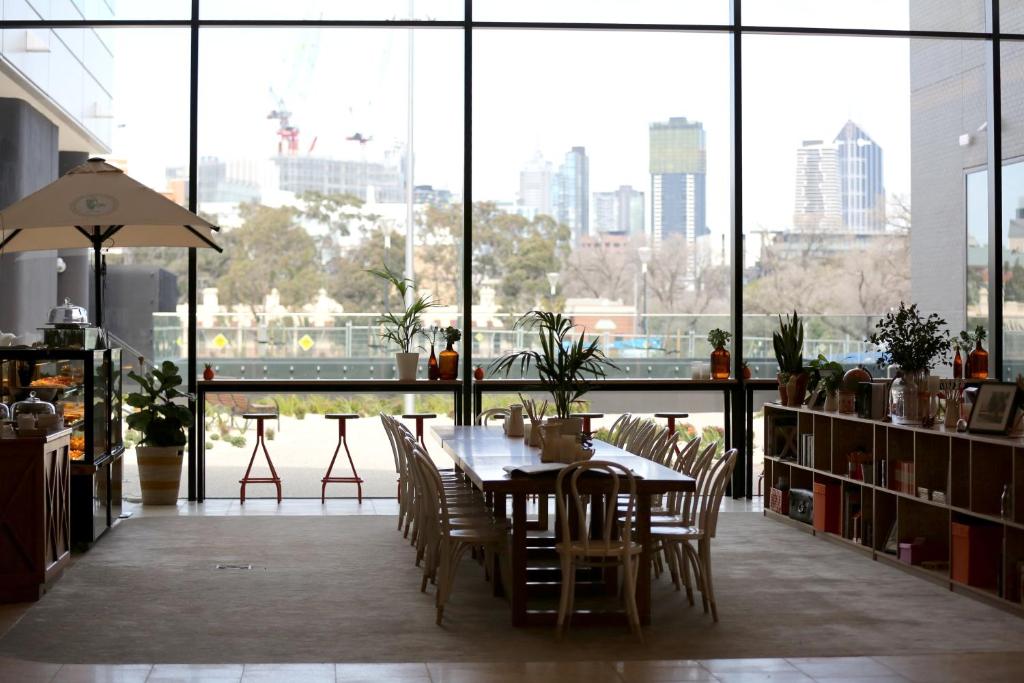 Art Series - The Larwill Studio, Melbourne (updated prices 2025)