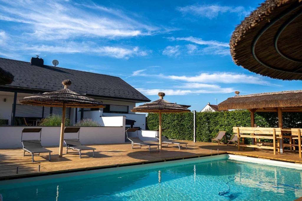 Casa Rust, Rust (updated prices 2026)