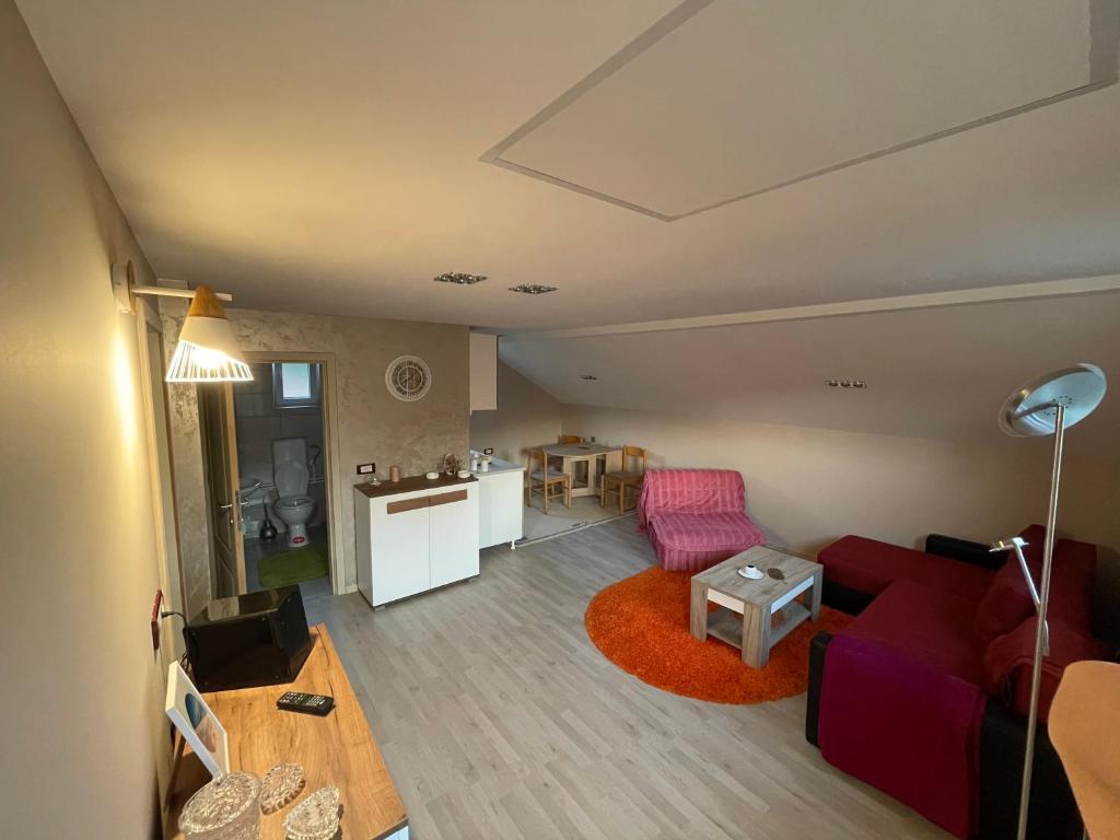 Dolina Lopatnice, Bogutovac (updated prices 2026)
