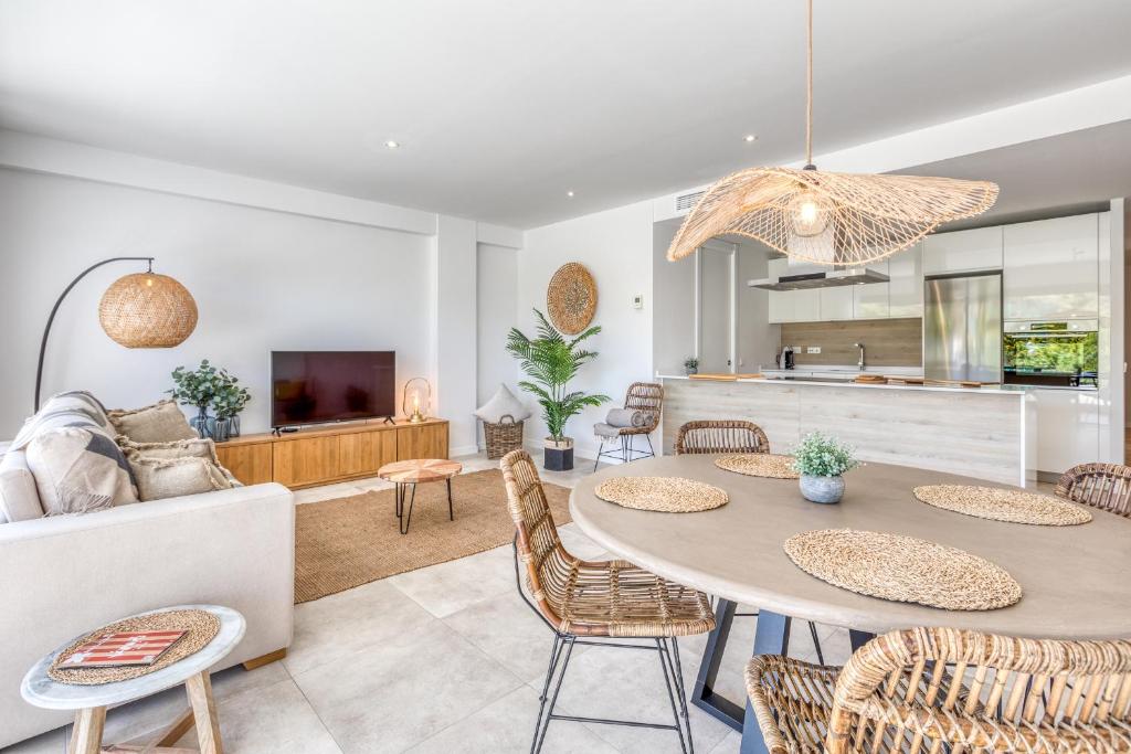 Hanami South Bay SB1, Estepona (updated prices 2026)