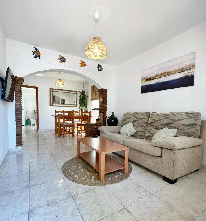 The Donkey In Living Room | Baci Living Room