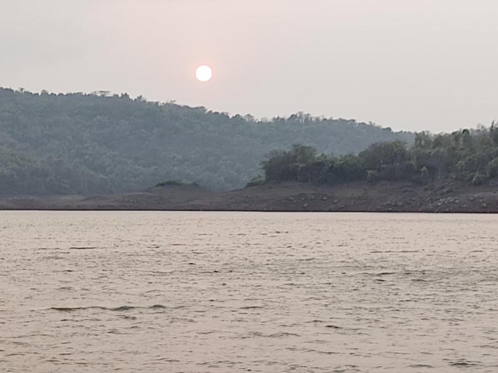 Lala Land-lake Cottage - Pen