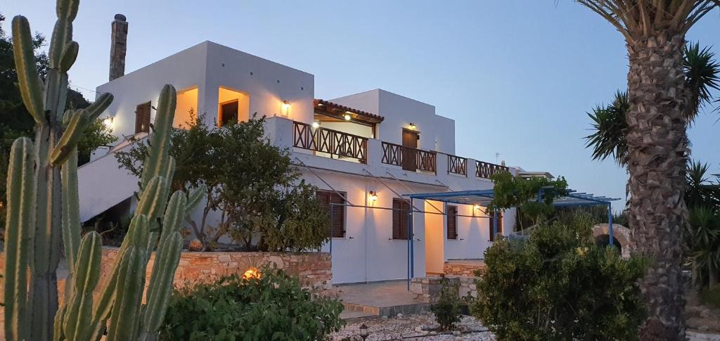 Villa CHRISTINA, Vari (updated prices 2026)