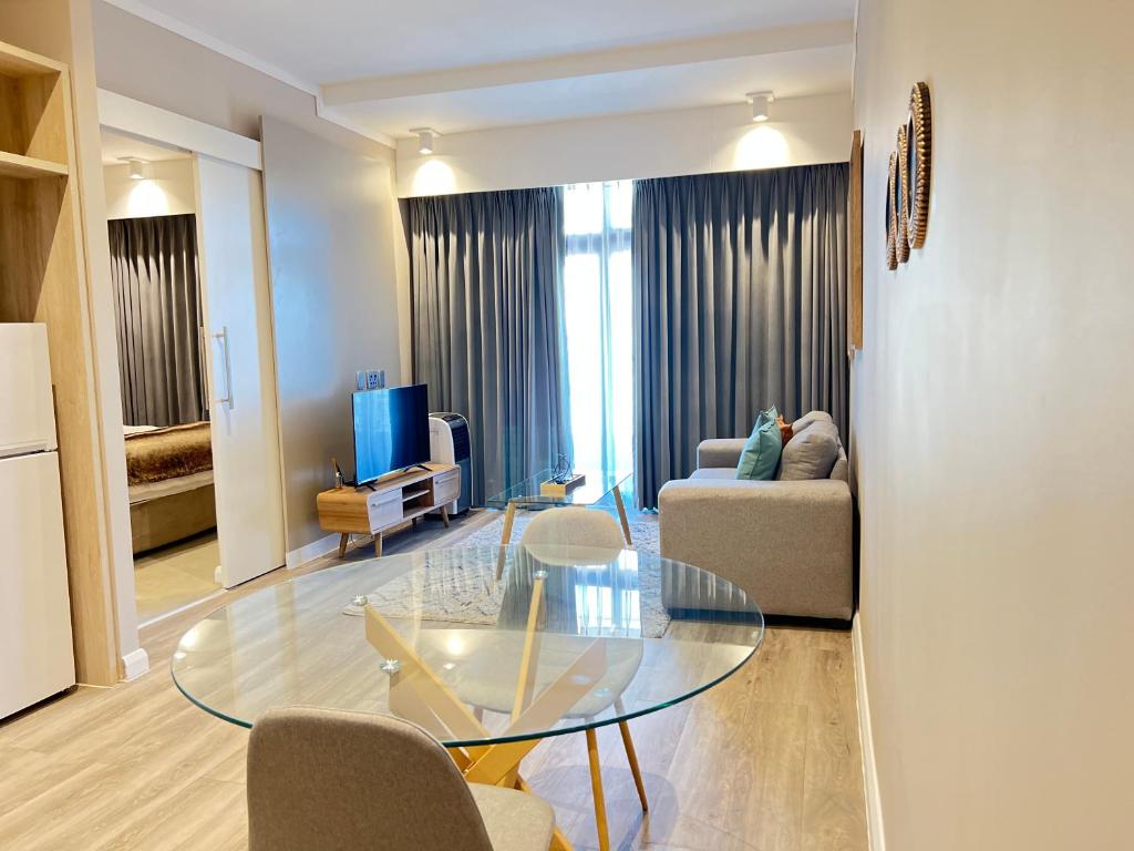 519 Menlyn Maine Trilogy, Pretoria (updated prices 2025)