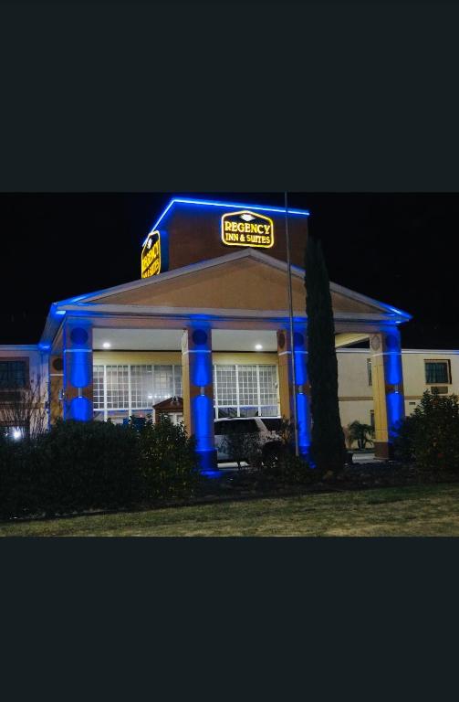 REGENCY INN & SUITS, Houston (updated prices 2025)