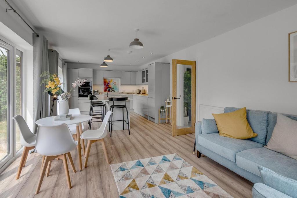 New Family & Contractor Home Lyhart Rd, Keswick (updated prices 2025) New Family & Contractor Home Lyhart Rd, Keswick (updated prices 2025)
