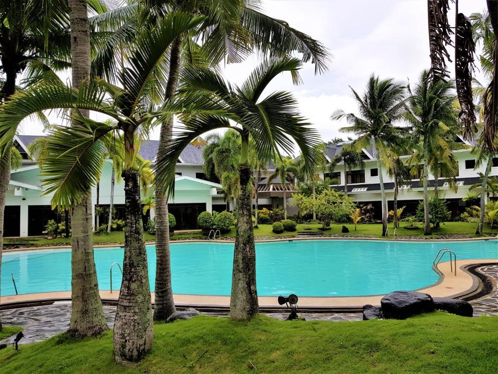 Complejo Privado Calamba Laguna Piscina Explora La Magia De El Faro