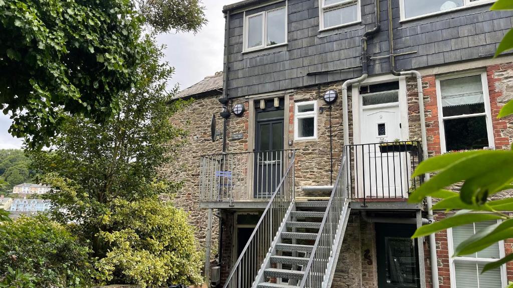 Clock Tower View, Looe – Updated 2023 Prices