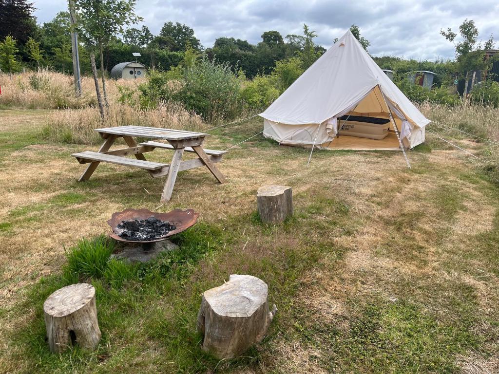 Sindles Farm, Emsworth (updated prices 2025)