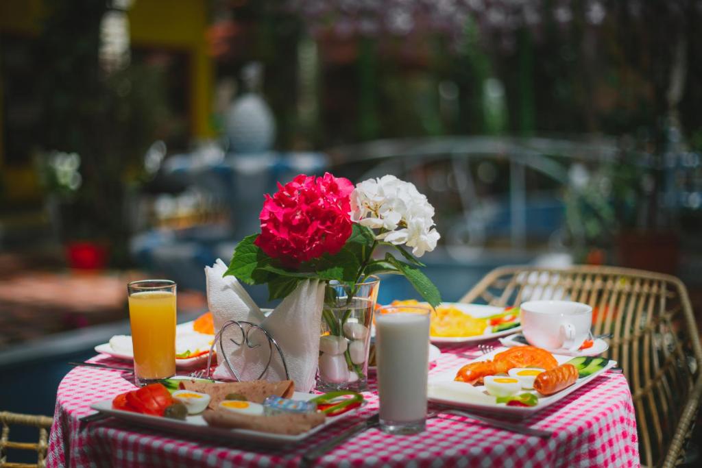 Hotel Mali i Robit, Golem (updated prices 2025)