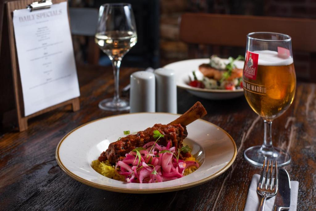 The Hog's Head Inn - The Inn Collection Group, Alnwick (updated prices ...