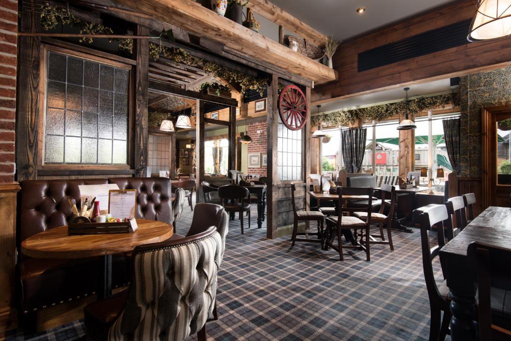 The Hog's Head Inn - The Inn Collection Group, Alnwick (updated prices ...
