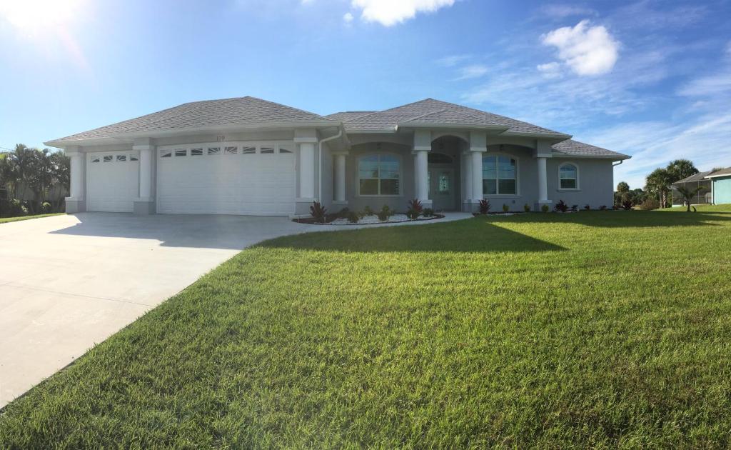 Florida Secret - Private Villa with heated pool - sleeps 8, Rotonda ...