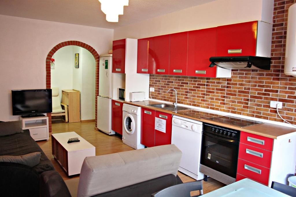 Super nice flat close city center and beach, Valencia (updated prices 2024)