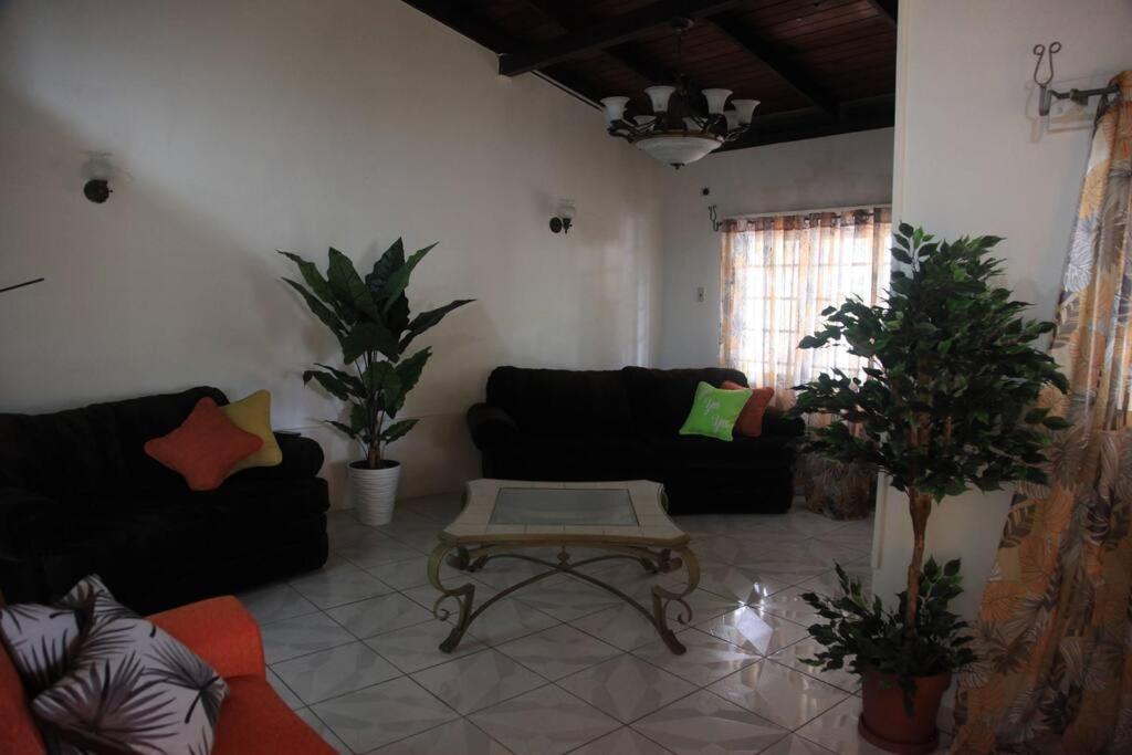 Serenity With Outdoor Brick Oven. - Trinidad and Tobago