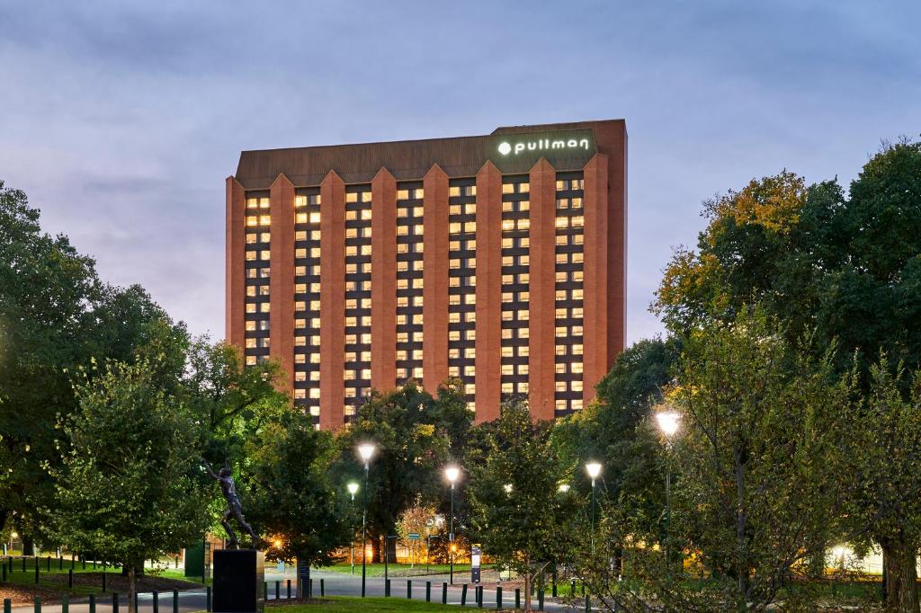 Pullman Melbourne On the Park, Melbourne – Updated 2022 Prices