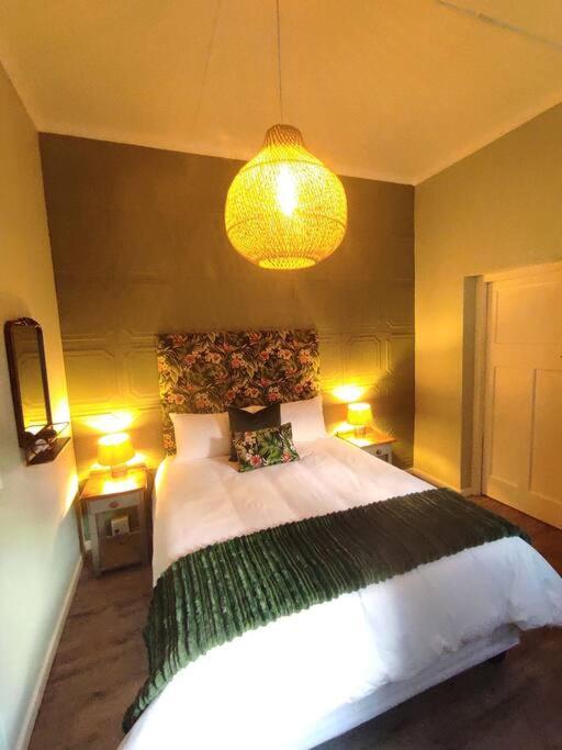 @Hope Robertson, Robertson (bijgewerkte prijzen 2024)