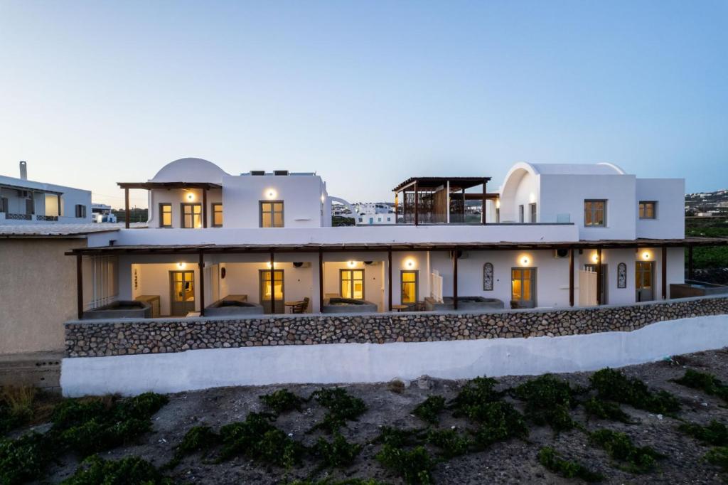 New Villa Katerina Collection, Megalochori (updated prices 2025)