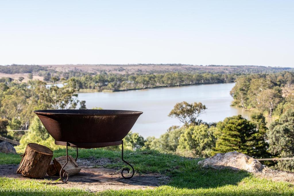 Willowdene Shack 8 Aruma River Resort, Walker Flat (updated prices 2024)