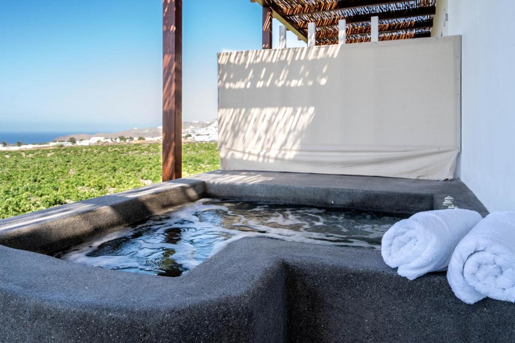 New Villa Katerina Collection, Megalochori (updated prices 2025)