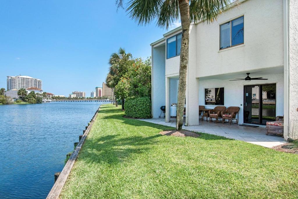 Shoreline Towers Townhouse 4-1, Destin (updated prices 2024)