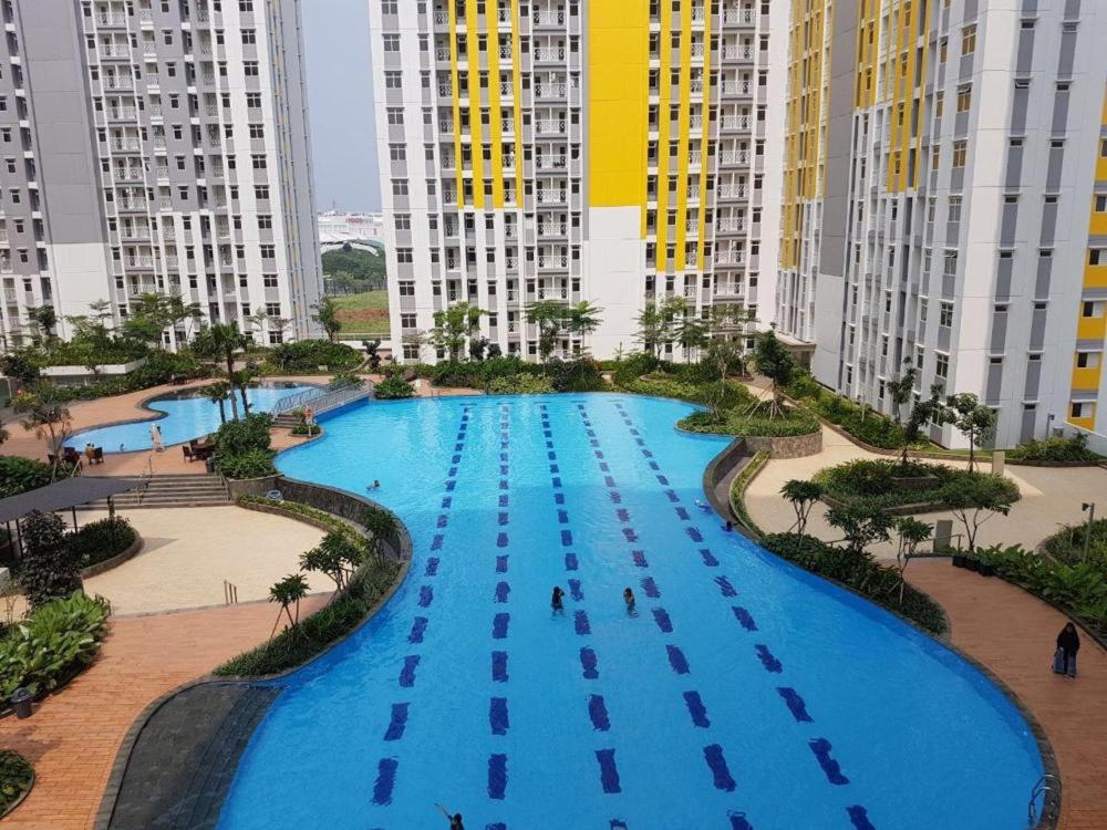 The Springlake Apartemen Summarecon 2 Bedroom by Efria Room's, Bekasi ...