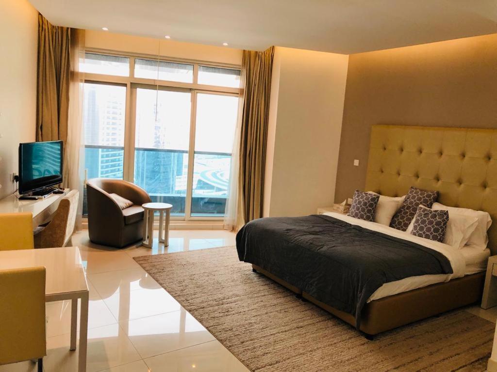 Damac Voleo , stunning canal view Studio apartment , High floor, Dubai ...