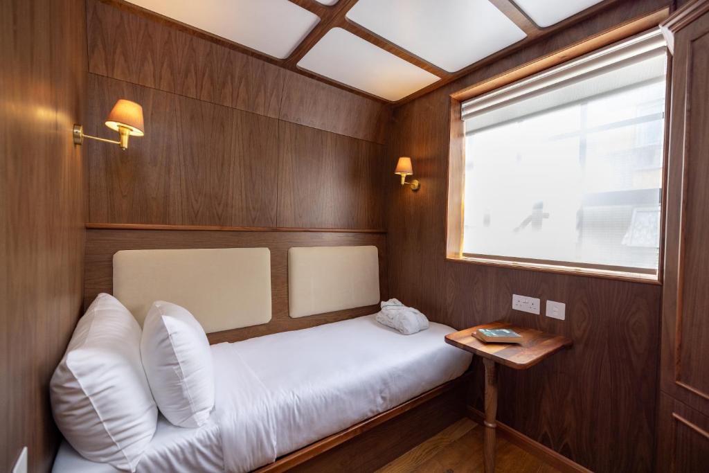 Limehouse Library Hotel, London (updated prices 2025)