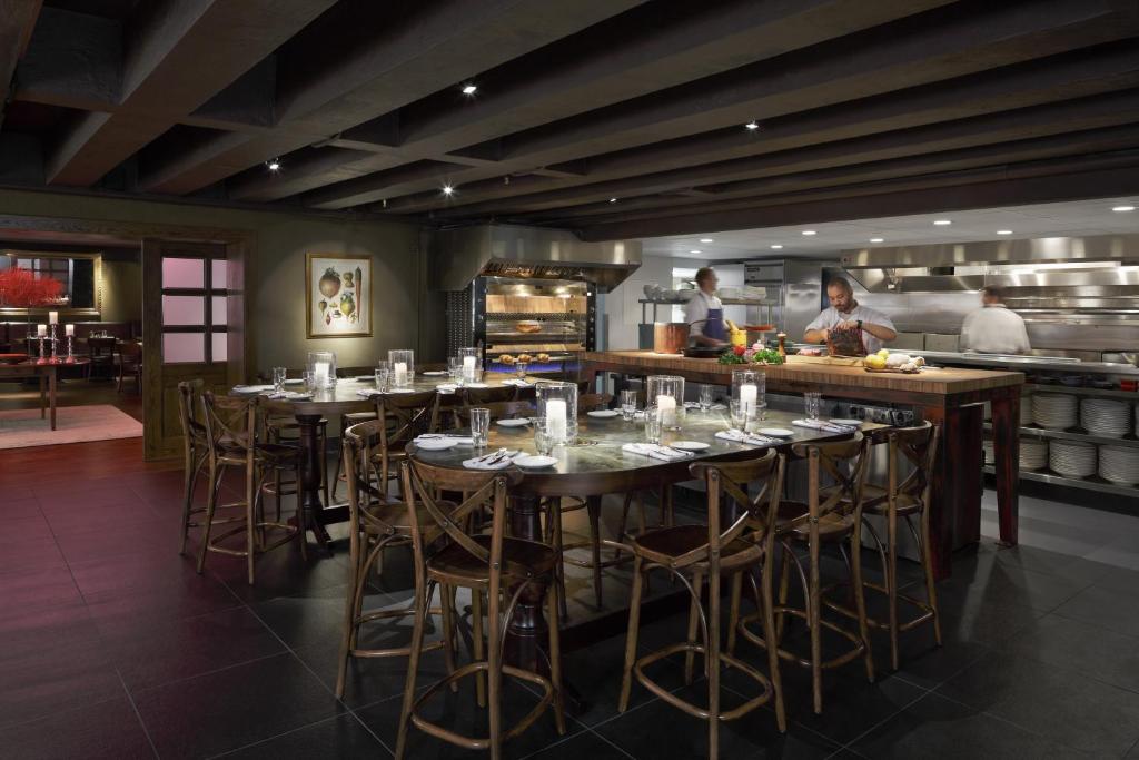 The Cheshire, Saint Louis (updated prices 2025)