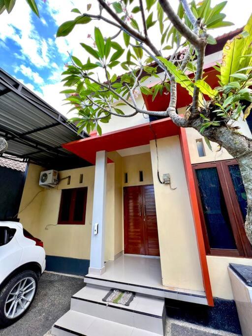 Three Bedrooms House Djanuraga House 5 - Bali
