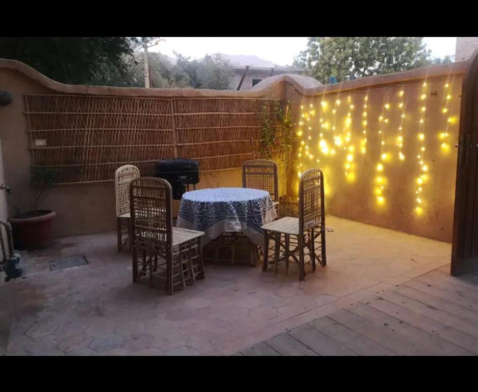 Home sweet home in a small village, El-Uksur (güncel 2024 fiyatları)