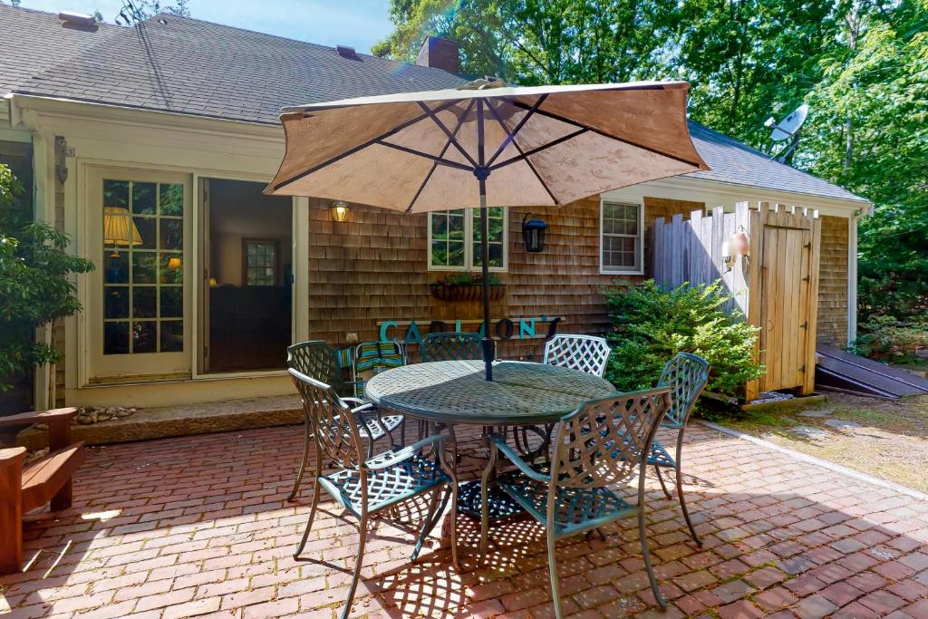 Sandy Neck Cottage - East sandwich