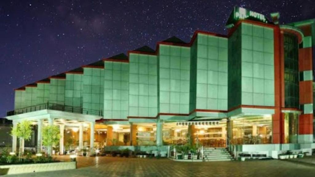 Hotel Padmini Palace, Rāni Pokhri (updated prices 2026)