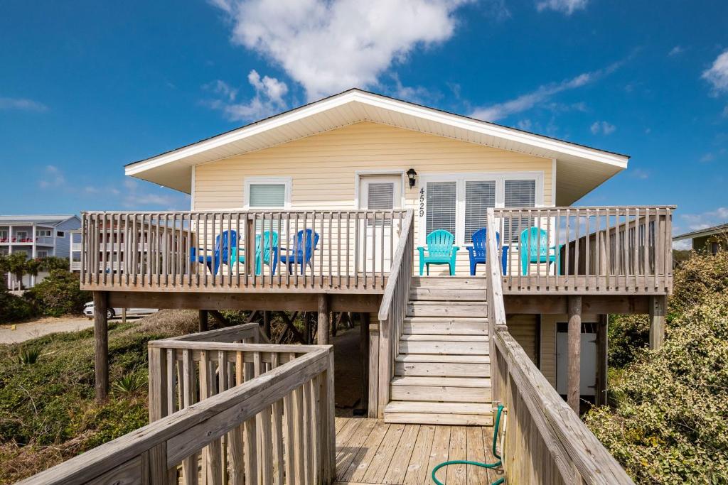 Windward Mark by Oak Island Accommodations, Oak Island (updated prices ...