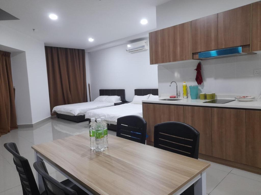 Pacific Towers Star Seksyen 13 PJ Jaya One Parking Pool Kitchen ...