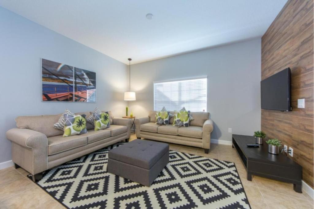 Comfortable Villa At Storey Lake Resort Near Disney - Orlando