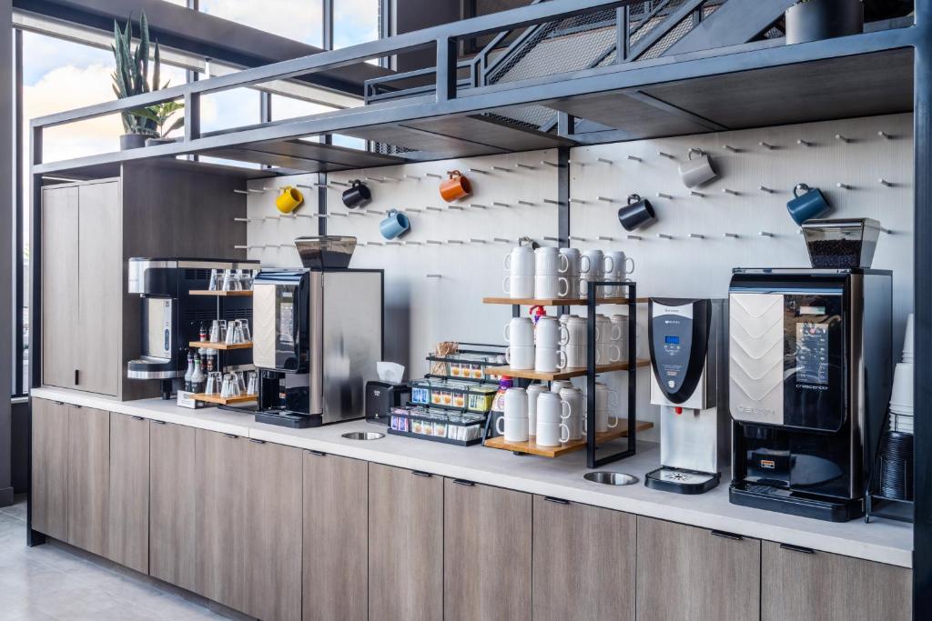 Atwell Suites - DENVER AIRPORT TOWER ROAD by IHG, Denver (updated ...