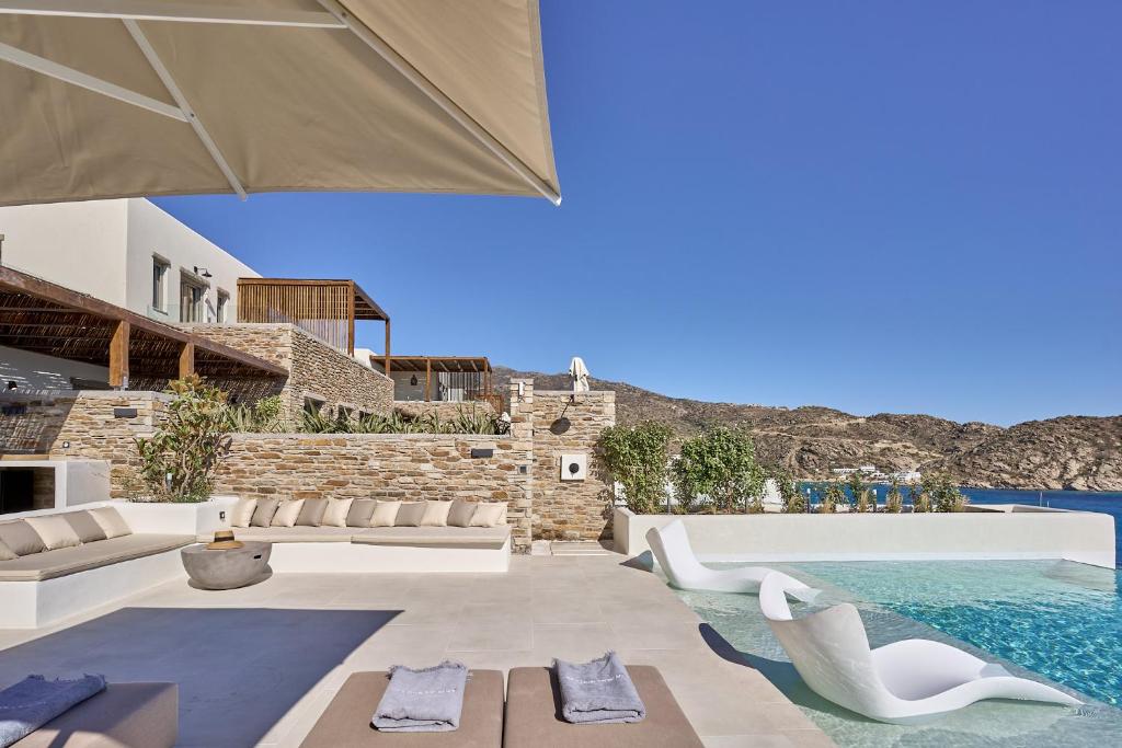 Ios Grand Pool Suites, Mylopotas (updated prices 2025)