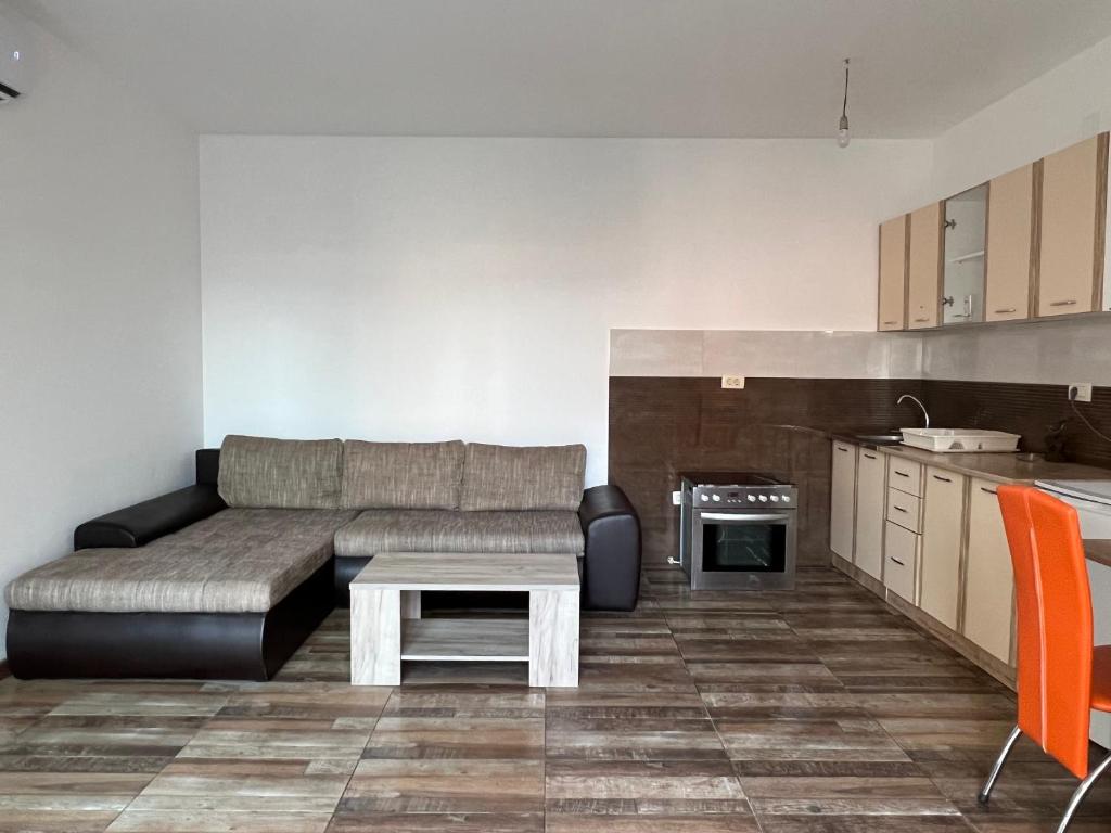 Apartments Zevs 4, Budva (updated prices 2025)