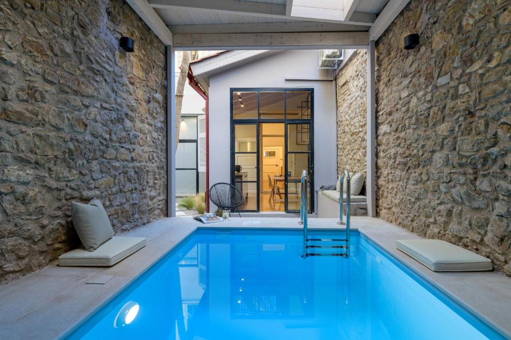 Incomparable Plaka's Luxury Apt Private Pool, Athens (updated prices 2025)