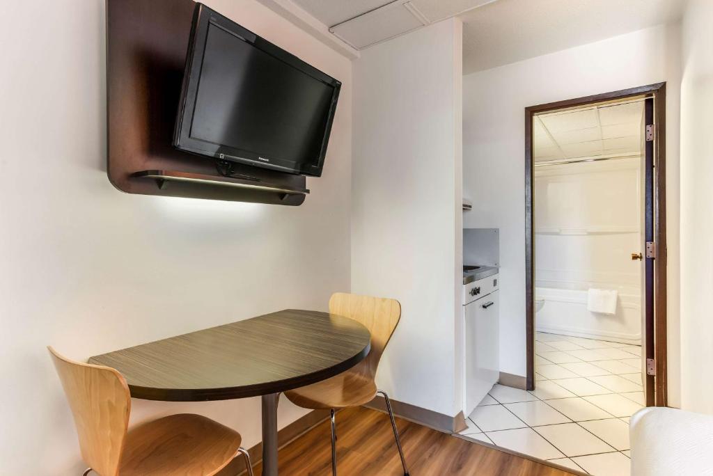 Motel 6-Lethbridge, AB, Lethbridge (updated prices 2025)