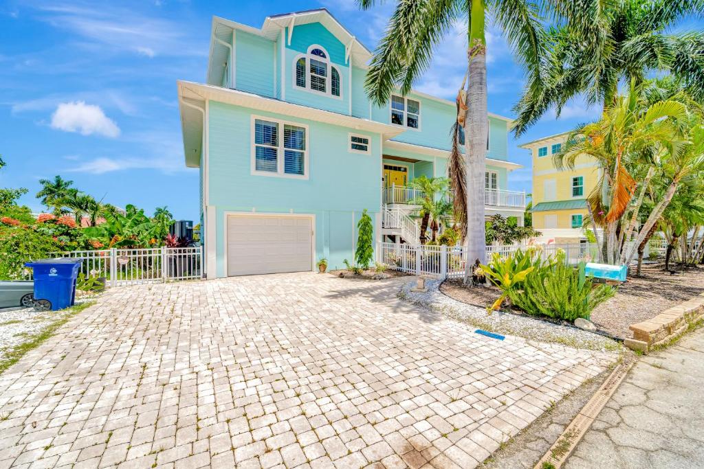 Matlacha Magic, Matlacha (updated prices 2026)