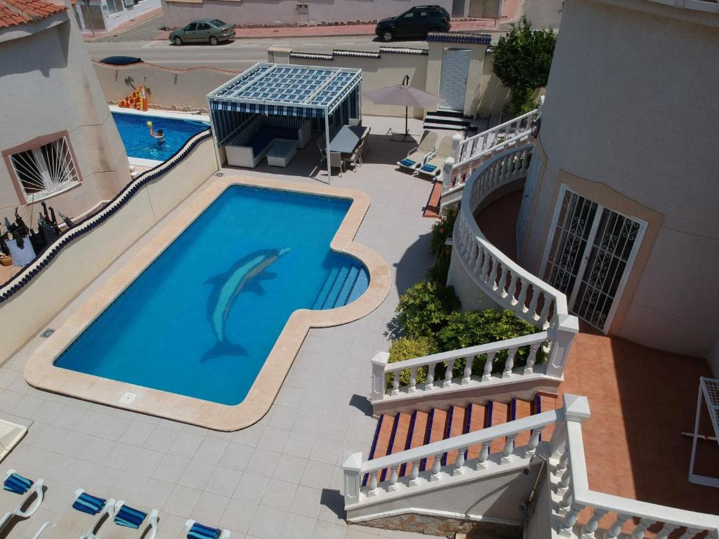 Large 3 Bed Villa Private Pool, Garden, Spacious - Almoradí