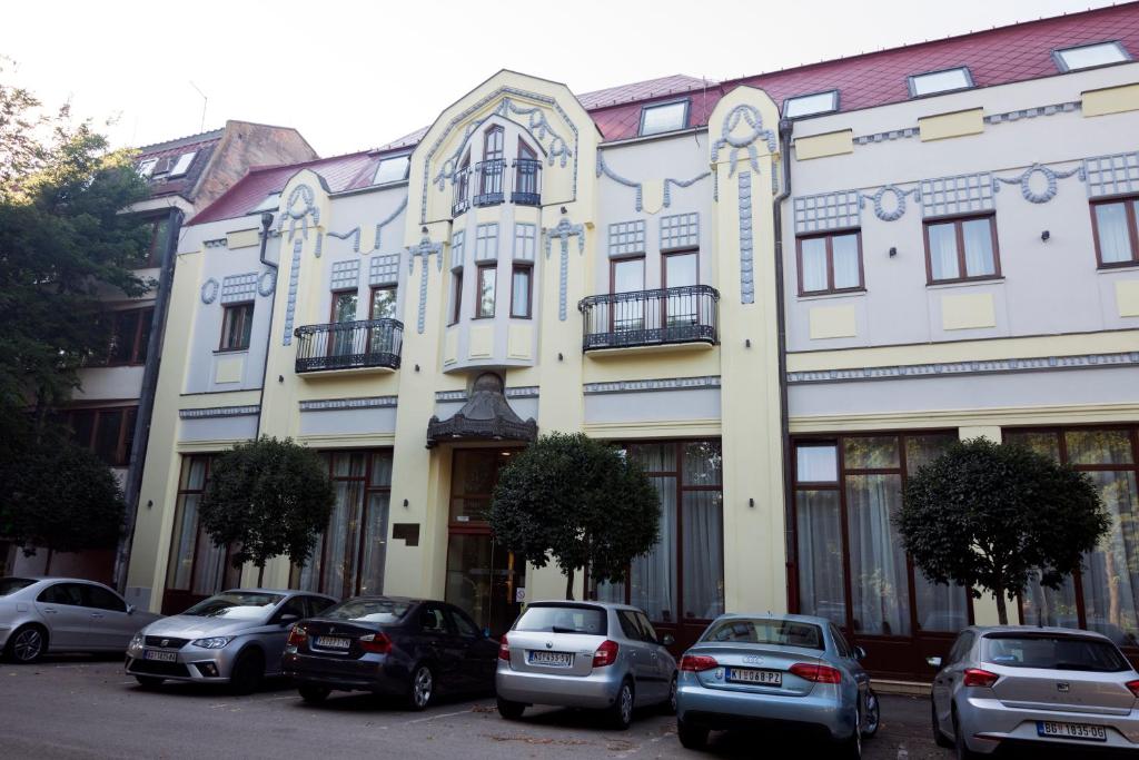 Hotel Royal, Senta (updated prices 2025)