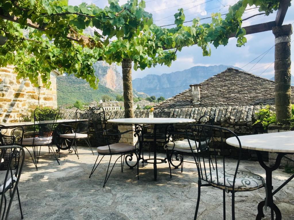 Saxonis Houses & Saxonis Villa, Papingo (updated prices 2025)