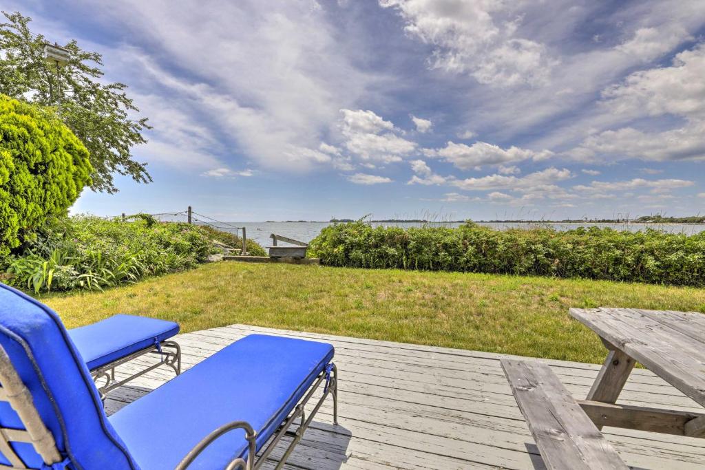 Waterfront Cottage with Sunroom and Patio and Grill, Clinton (updated ...