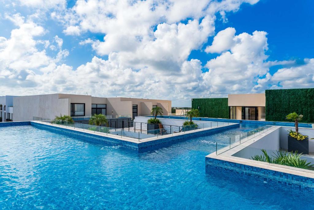 Tulum PROMO 2BR with Rooftop Pool, Gym and FREE BIKES, Tulum (updated ...